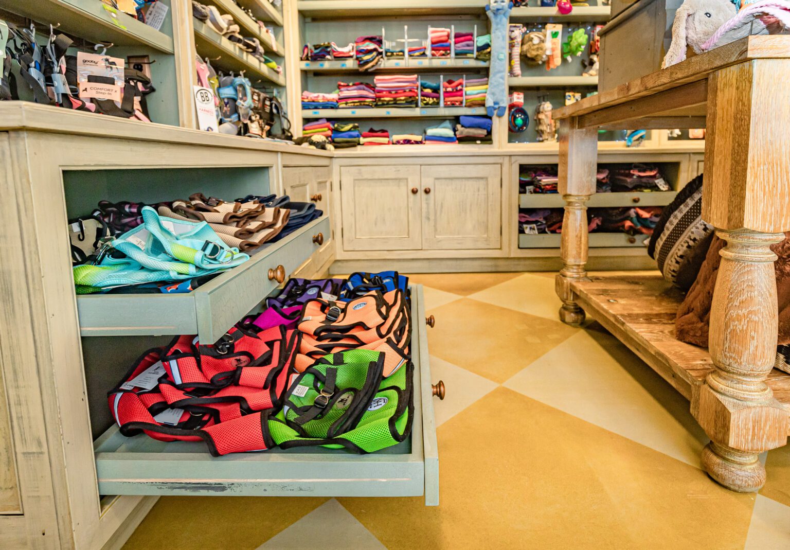 Dog Boutique | Chien De Luxe | Palisades | Washington DC