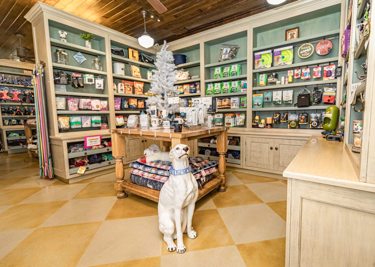 Dog Boutique | Chien De Luxe | Palisades | Washington DC